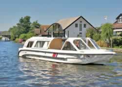 Late bookings & cancellations page for the Norfolk Broads boat hire