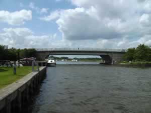 Help with navigating low bridges on the Norfolk Broads