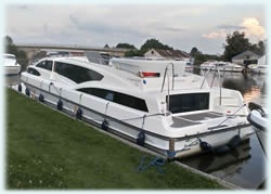 Norfolk Broads Boat Hire | Short break & weekly hire cruisers